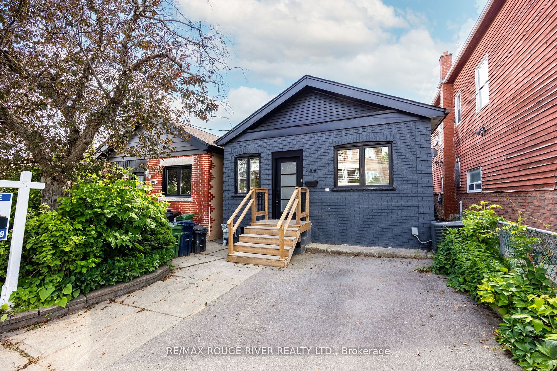 306A Boon Ave, Toronto, Ontario M6E4A3 Sold History | HouseSigma