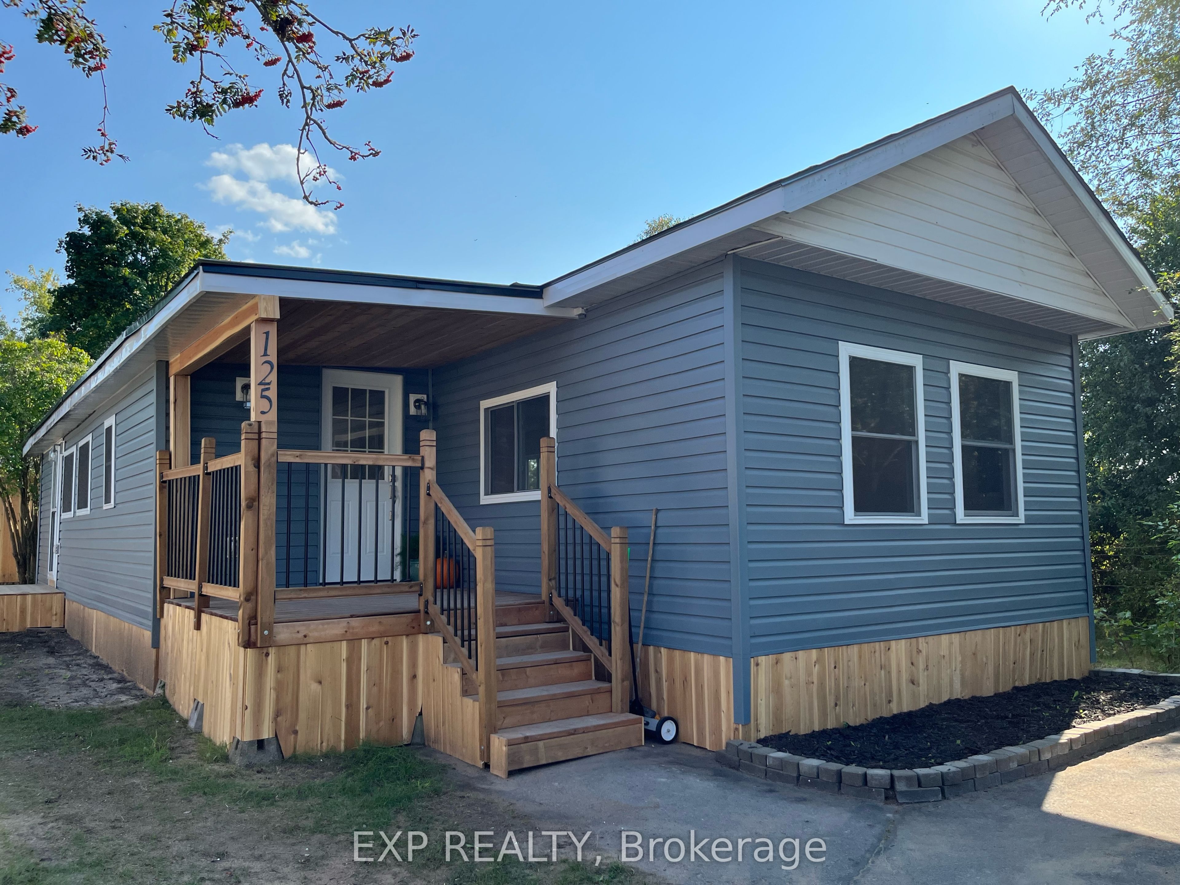 125 - 529 Old Highway 2, Quinte West, Ontario K8V5P5 Sold History | HouseSigma